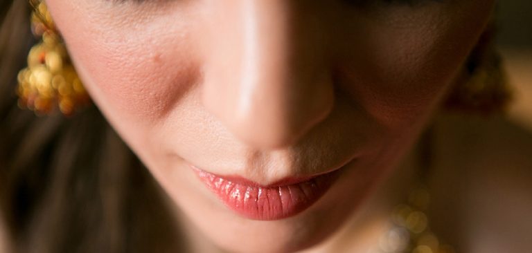 How to Apply Makeup Around a Nose Piercing | 11 Easy Steps