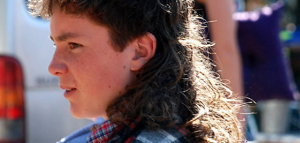 How to Style a Mullet With Straight Hair | 5 Easy Steps (2025)